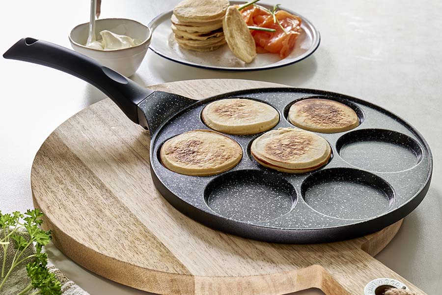 Comment choisir la poêle parfaite pour des crêpes réussies